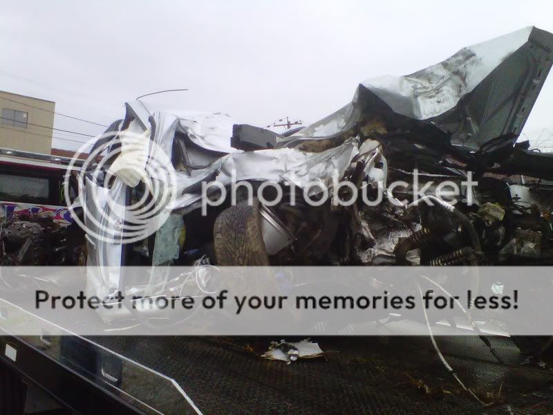 what an accident, R32 involved ! | VW Vortex - Volkswagen Forum