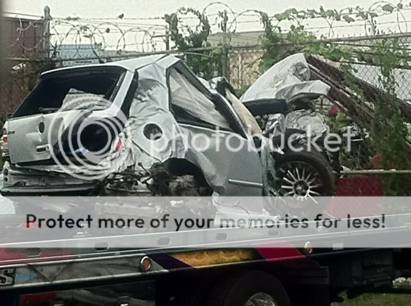 what an accident, R32 involved ! | VW Vortex - Volkswagen Forum