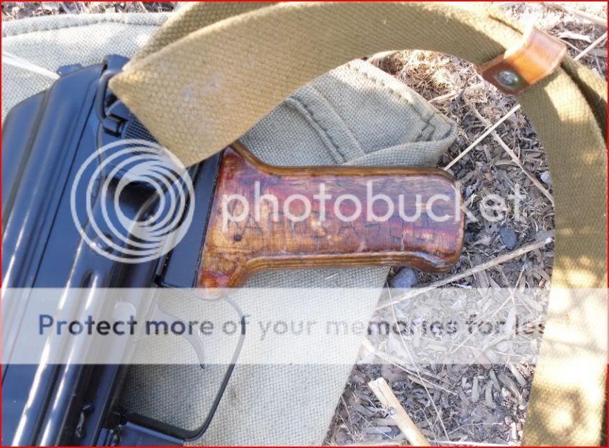 "Russian Red" style underfolder | Gunboards Forums