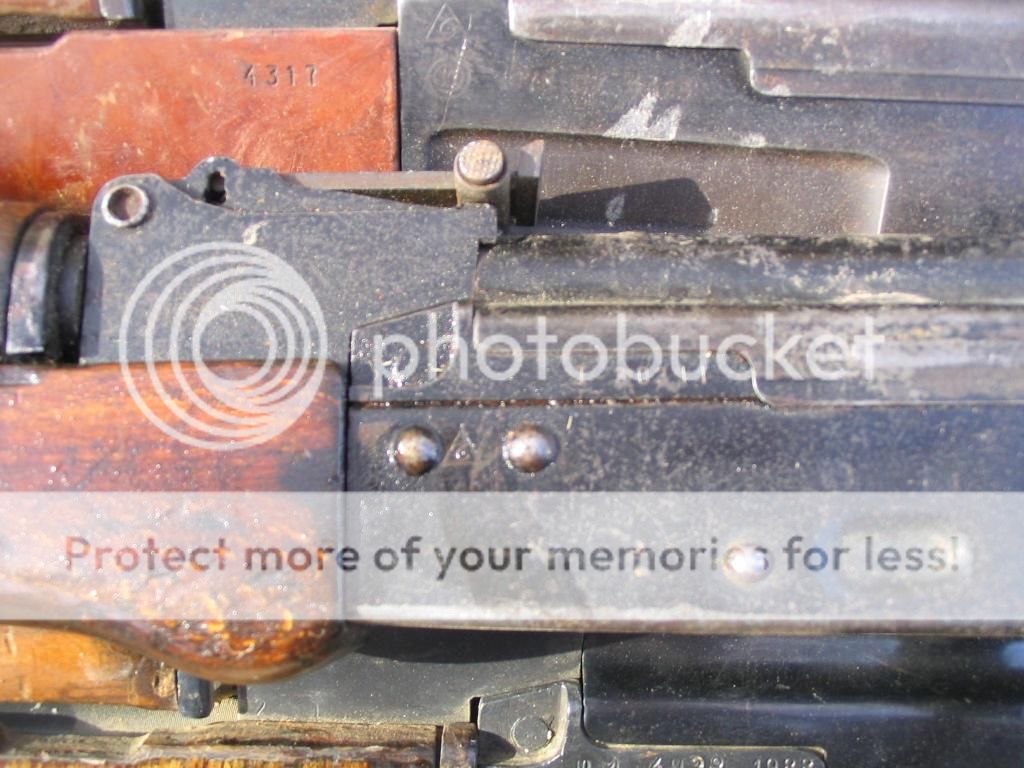 Mag well dimples? | AK Rifles